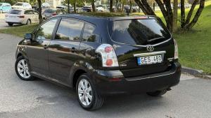 Black Toyota Corolla Verso 2009 in Vilnius, with an engine capacity of 2.23 L and mileage of 335 thousand km for 2450 €, photo 7 on AUTOMOTO.COM.LV