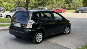 Black Toyota Corolla Verso 2009 in Vilnius, with an engine capacity of 2.23 L and mileage of 335 thousand km for 2450 €, photo 11 on AUTOMOTO.COM.LV