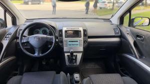 Black Toyota Corolla Verso 2009 in Vilnius, with an engine capacity of 2.23 L and mileage of 335 thousand km for 2450 €, photo 17 on AUTOMOTO.COM.LV