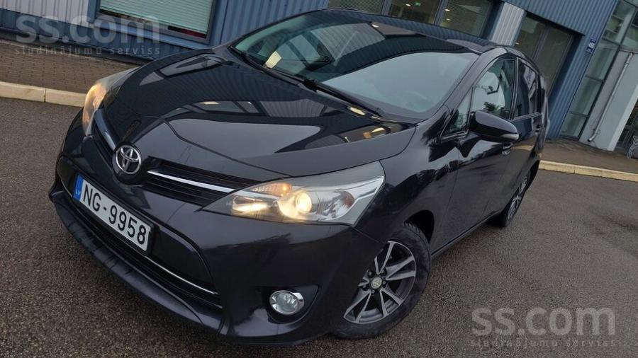 Melns Toyota Corolla Verso 2013 Rīga, ar dzinēja tilpumu 2.00 L un nobraukumu 285 tūkst. km par 6000 €, foto 10 vietnē AUTOMOTO.COM.LV