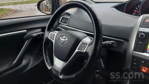 Melns Toyota Corolla Verso 2013 Rīga, ar dzinēja tilpumu 2.00 L un nobraukumu 285 tūkst. km par 6000 €, foto 20 vietnē AUTOMOTO.COM.LV