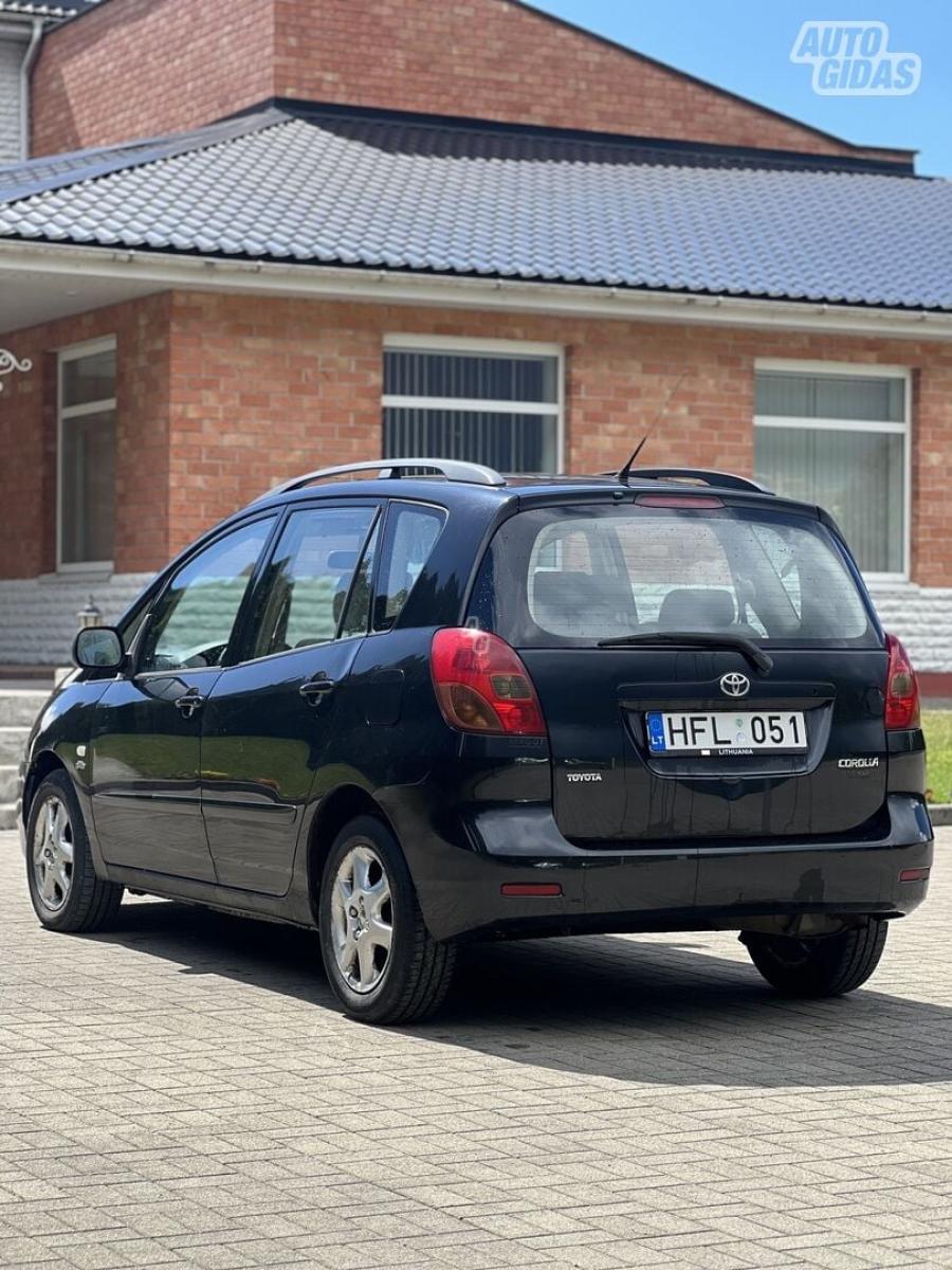 Melns Toyota Corolla Verso 2003 Viļņa, ar dzinēja tilpumu 2.00 L un nobraukumu 275 tūkst. km par 1450 €, foto 12 vietnē AUTOMOTO.COM.LV