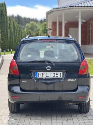 Melns Toyota Corolla Verso 2003 Viļņa, ar dzinēja tilpumu 2.00 L un nobraukumu 275 tūkst. km par 1450 €, foto 14 vietnē AUTOMOTO.COM.LV