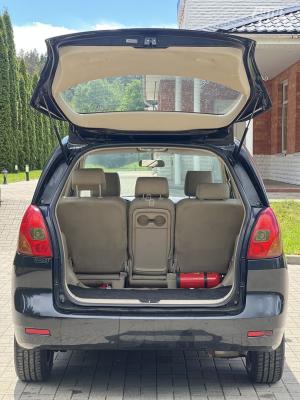 Melns Toyota Corolla Verso 2003 Viļņa, ar dzinēja tilpumu 2.00 L un nobraukumu 275 tūkst. km par 1450 €, foto 15 vietnē AUTOMOTO.COM.LV
