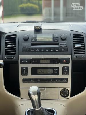 Melns Toyota Corolla Verso 2003 Viļņa, ar dzinēja tilpumu 2.00 L un nobraukumu 275 tūkst. km par 1450 €, foto 23 vietnē AUTOMOTO.COM.LV