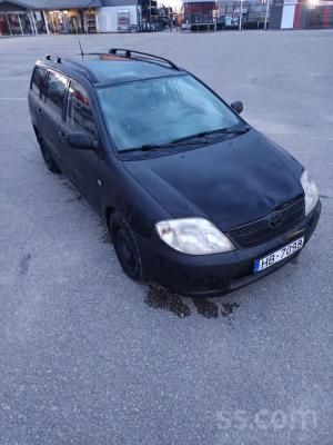 Melns Toyota Corolla Verso 2003 Valmiera, ar dzinēja tilpumu 2.00 L un nobraukumu 335 tūkst. km par 1250 €, foto  vietnē AUTOMOTO.COM.LV