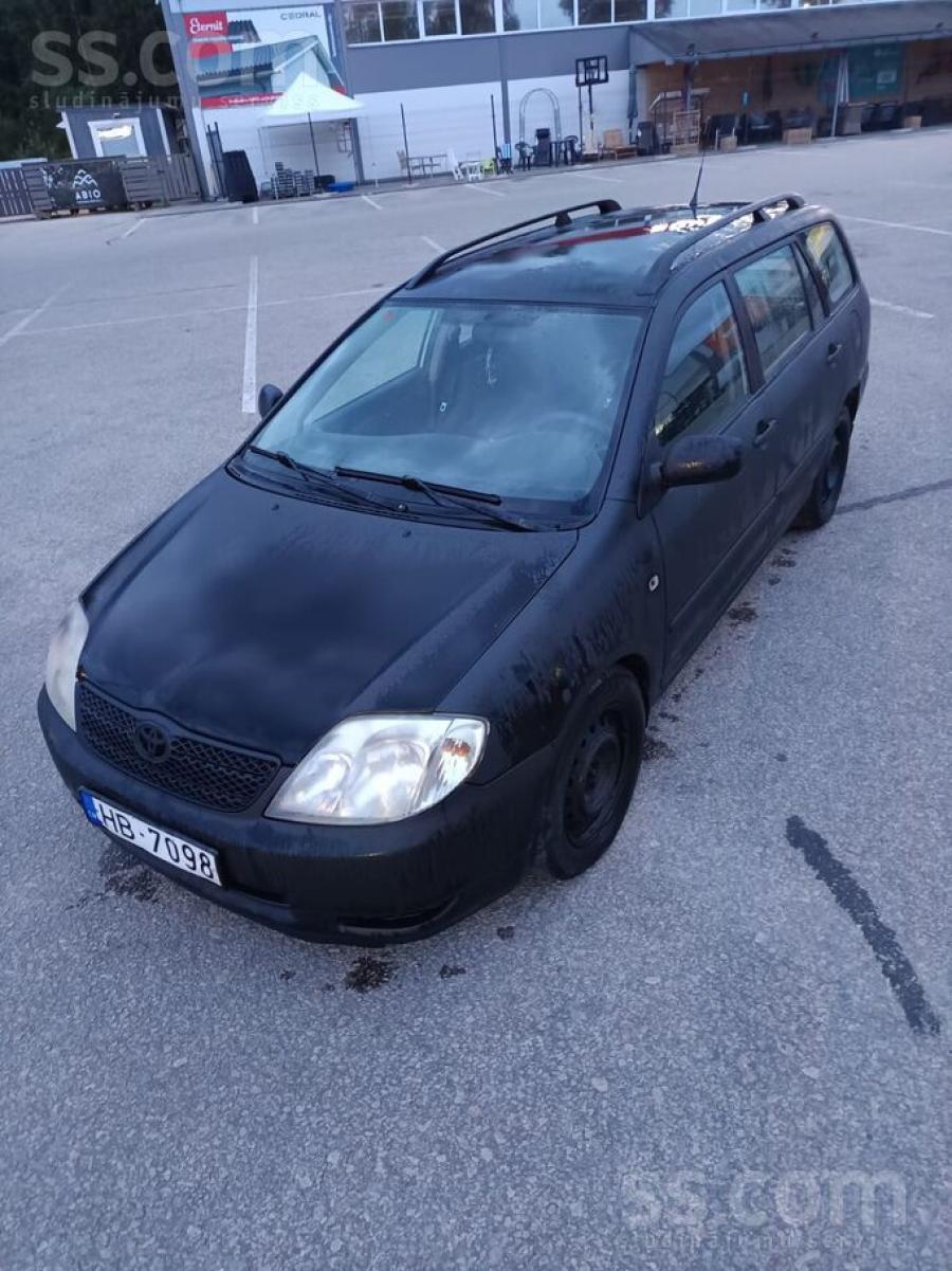 Melns Toyota Corolla Verso 2003 Valmiera, ar dzinēja tilpumu 2.00 L un nobraukumu 335 tūkst. km par 1250 €, foto 3 vietnē AUTOMOTO.COM.LV