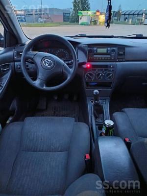 Melns Toyota Corolla Verso 2003 Valmiera, ar dzinēja tilpumu 2.00 L un nobraukumu 335 tūkst. km par 1250 €, foto 6 vietnē AUTOMOTO.COM.LV