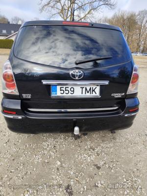 Melns Toyota Corolla Verso 2004 Tallina, ar dzinēja tilpumu 2.00 L un nobraukumu 27 tūkst. km par 2800 €, foto 3 vietnē AUTOMOTO.COM.LV