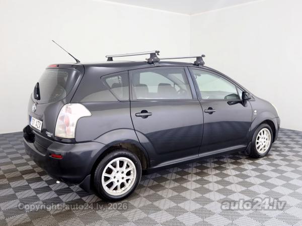 Melns Toyota Corolla Verso 2005 Tallina, ar dzinēja tilpumu 1.80 L un nobraukumu 249 tūkst. km par 2199 €, foto 3 vietnē AUTOMOTO.COM.LV