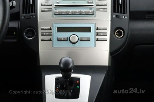 Melns Toyota Corolla Verso 2005 Tallina, ar dzinēja tilpumu 1.80 L un nobraukumu 249 tūkst. km par 2199 €, foto 9 vietnē AUTOMOTO.COM.LV