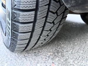 Melns Toyota Corolla Verso 2005 Viļņa, ar dzinēja tilpumu 2.00 L un nobraukumu 391 tūkst. km par 1300 €, foto 8 vietnē AUTOMOTO.COM.LV