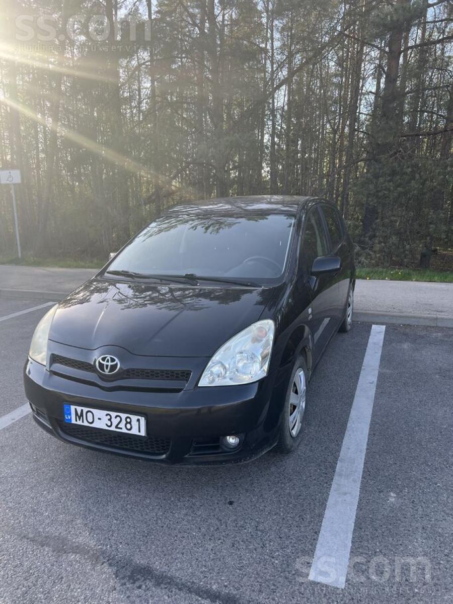 Melns Toyota Corolla Verso 2005 Jēkabpils, ar dzinēja tilpumu 2.00 L un nobraukumu 296 tūkst. km par 2200 €, foto 1 vietnē AUTOMOTO.COM.LV