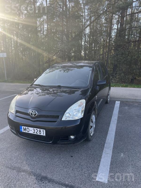 Melns Toyota Corolla Verso 2005 Jēkabpils, ar dzinēja tilpumu 2.00 L un nobraukumu 296 tūkst. km par 2200 €, foto 1 vietnē AUTOMOTO.COM.LV