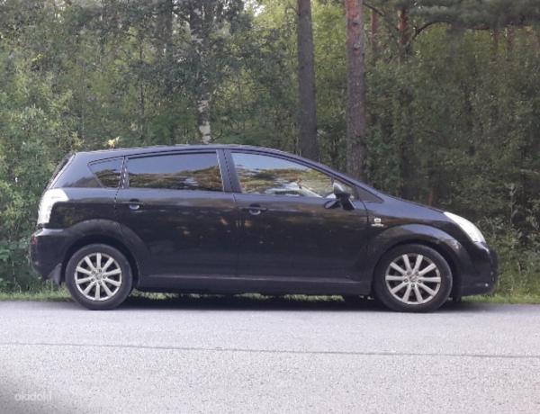 Melns Toyota Corolla Verso 2005 Tallina, ar dzinēja tilpumu 2.20 L un nobraukumu 0 tūkst. km par 750 €, foto 5 vietnē AUTOMOTO.COM.LV