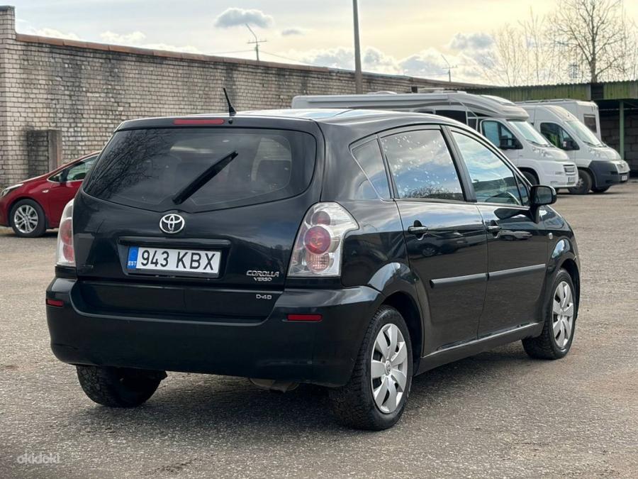 Melns Toyota Corolla Verso 2005 Narva, ar dzinēja tilpumu 2.20 L un nobraukumu 270 tūkst. km par 1690 €, foto 14 vietnē AUTOMOTO.COM.LV