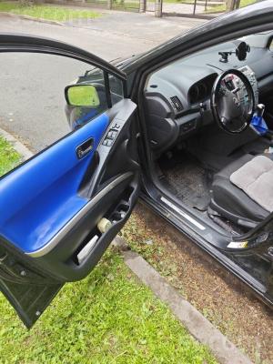 Melns Toyota Corolla Verso 2006 Rīga, ar dzinēja tilpumu 2.20 L un nobraukumu 390 tūkst. km par 1500 €, foto 4 vietnē AUTOMOTO.COM.LV