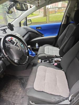 Melns Toyota Corolla Verso 2006 Rīga, ar dzinēja tilpumu 2.20 L un nobraukumu 390 tūkst. km par 1500 €, foto 5 vietnē AUTOMOTO.COM.LV