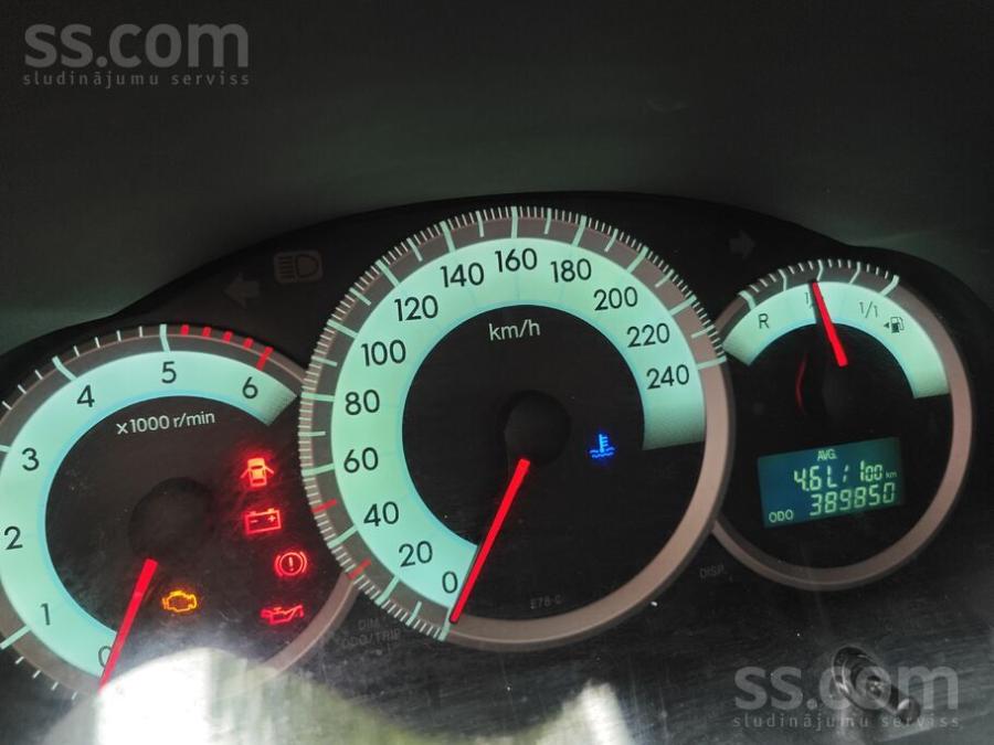 Melns Toyota Corolla Verso 2006 Rīga, ar dzinēja tilpumu 2.20 L un nobraukumu 390 tūkst. km par 1500 €, foto 7 vietnē AUTOMOTO.COM.LV