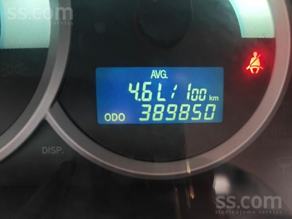Черный Тойота Королла Версо 2006 в Рига, объемом двигателя 2.20 л и пробегом 390 тыс. км за 1500 €, фото 7 на AUTOMOTO.COM.LV