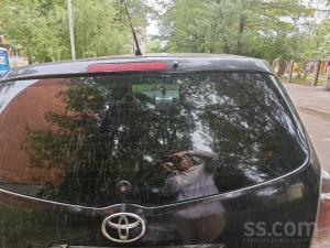 Melns Toyota Corolla Verso 2006 Rīga, ar dzinēja tilpumu 2.20 L un nobraukumu 390 tūkst. km par 1500 €, foto 11 vietnē AUTOMOTO.COM.LV