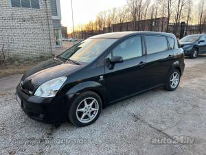 Black Toyota Corolla Verso 2007 in Narva, with an engine capacity of 2.20 L and mileage of 351 thousand km for 999 €, photo 2 on AUTOMOTO.COM.LV