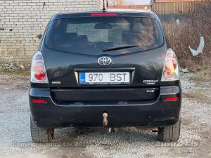 Black Toyota Corolla Verso 2007 in Narva, with an engine capacity of 2.20 L and mileage of 351 thousand km for 999 €, photo 5 on AUTOMOTO.COM.LV