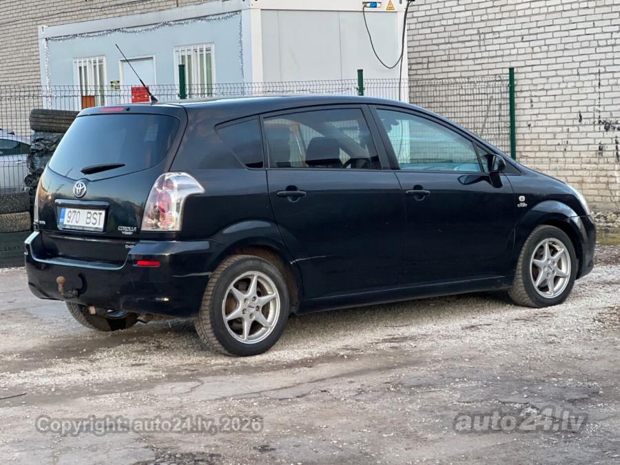 Black Toyota Corolla Verso 2007 in Narva, with an engine capacity of 2.20 L and mileage of 351 thousand km for 999 €, photo 6 on AUTOMOTO.COM.LV