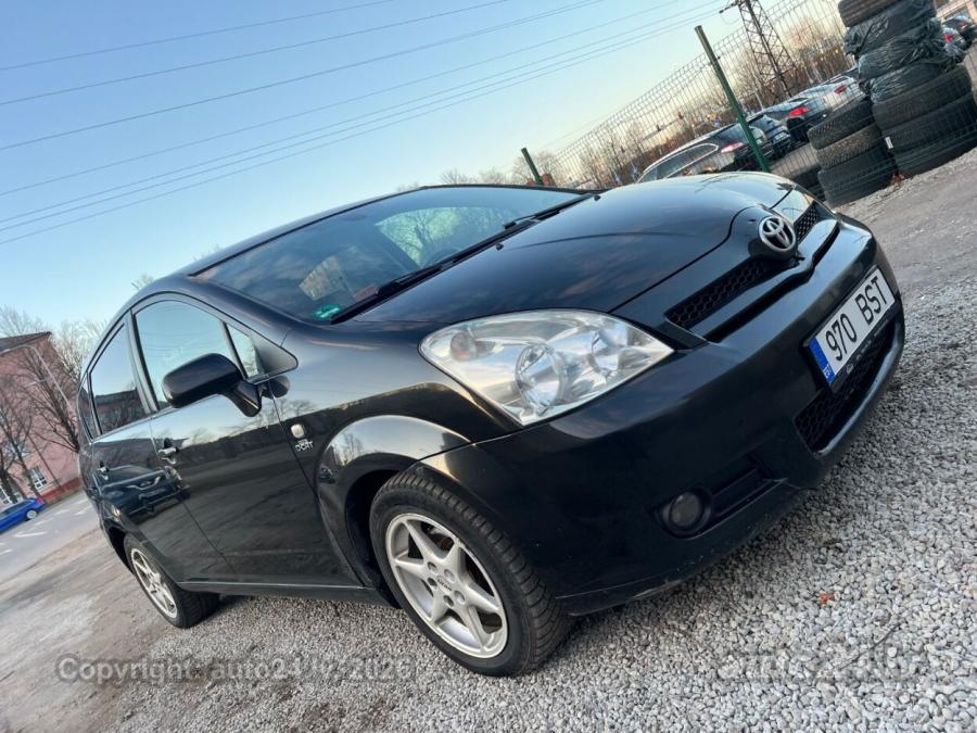 Black Toyota Corolla Verso 2007 in Narva, with an engine capacity of 2.20 L and mileage of 351 thousand km for 999 €, photo 13 on AUTOMOTO.COM.LV