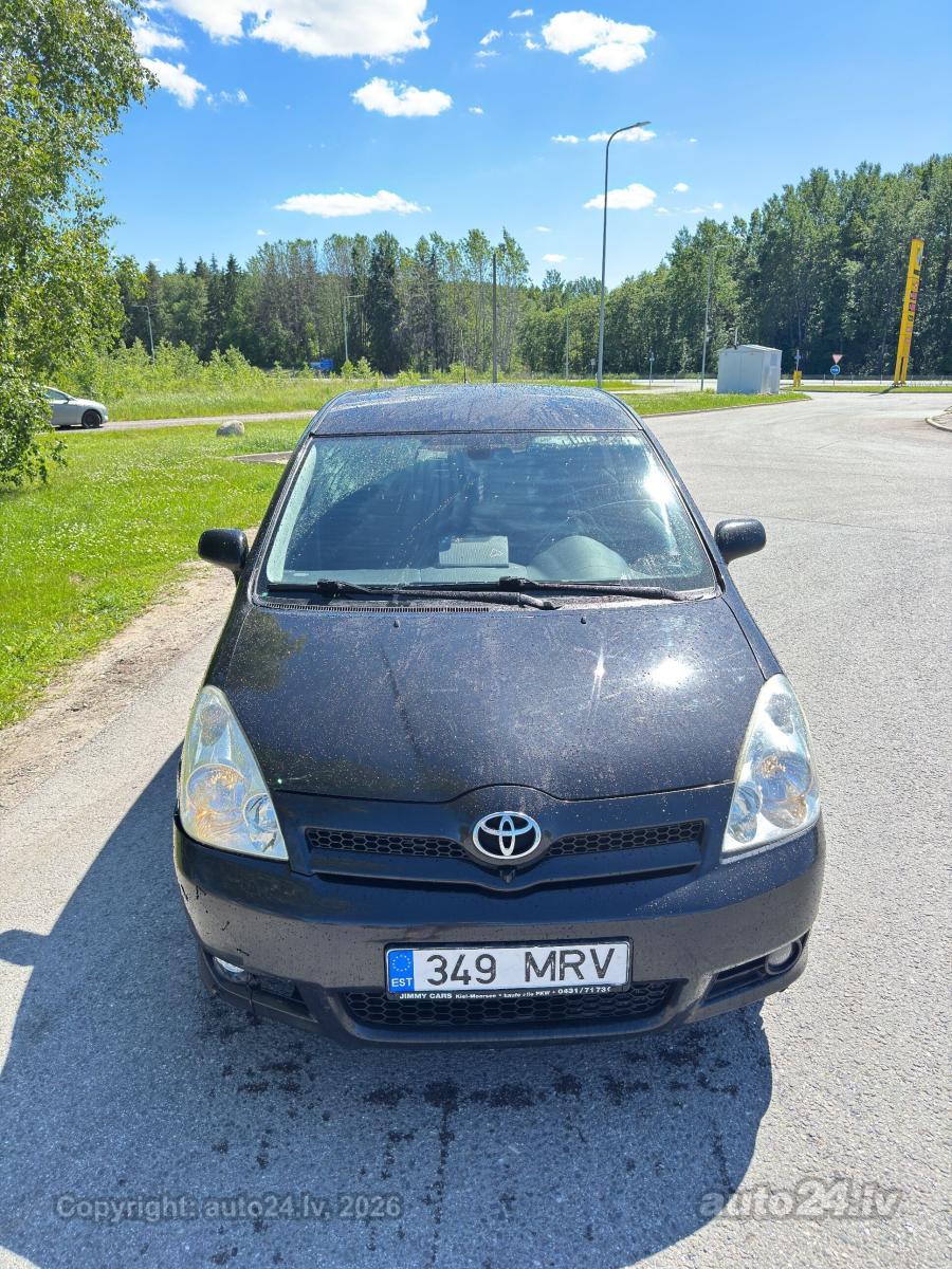 Melns Toyota Corolla Verso 2007 Veru, ar dzinēja tilpumu 2.20 L un nobraukumu 279 tūkst. km par 3000 €, foto 3 vietnē AUTOMOTO.COM.LV