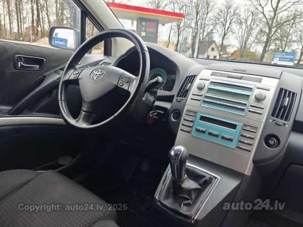 Melns Toyota Corolla Verso 2008 Paide, ar dzinēja tilpumu 2.20 L un nobraukumu 346 tūkst. km par 2990 €, foto 9 vietnē AUTOMOTO.COM.LV