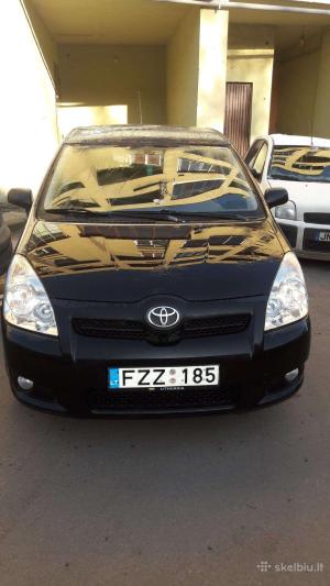 Melns Toyota Corolla Verso 2008 Viļņa, ar dzinēja tilpumu 1.80 L un nobraukumu 300 tūkst. km par 2200 €, foto  vietnē AUTOMOTO.COM.LV