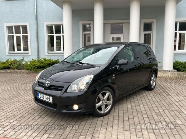Black Toyota Corolla Verso 2008 in Valga, with an engine capacity of 2.20 L and mileage of 330 thousand km for 1300 €, photo 2 on AUTOMOTO.COM.LV