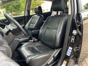 Melns Toyota Corolla Verso 2008 Valga, ar dzinēja tilpumu 2.20 L un nobraukumu 330 tūkst. km par 1300 €, foto 9 vietnē AUTOMOTO.COM.LV