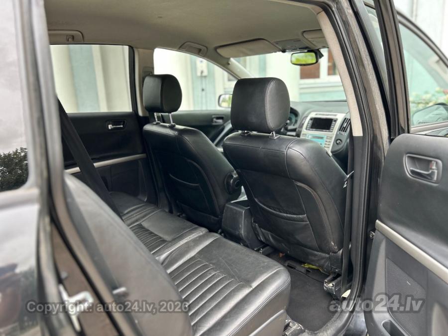 Melns Toyota Corolla Verso 2008 Valga, ar dzinēja tilpumu 2.20 L un nobraukumu 330 tūkst. km par 1300 €, foto 10 vietnē AUTOMOTO.COM.LV