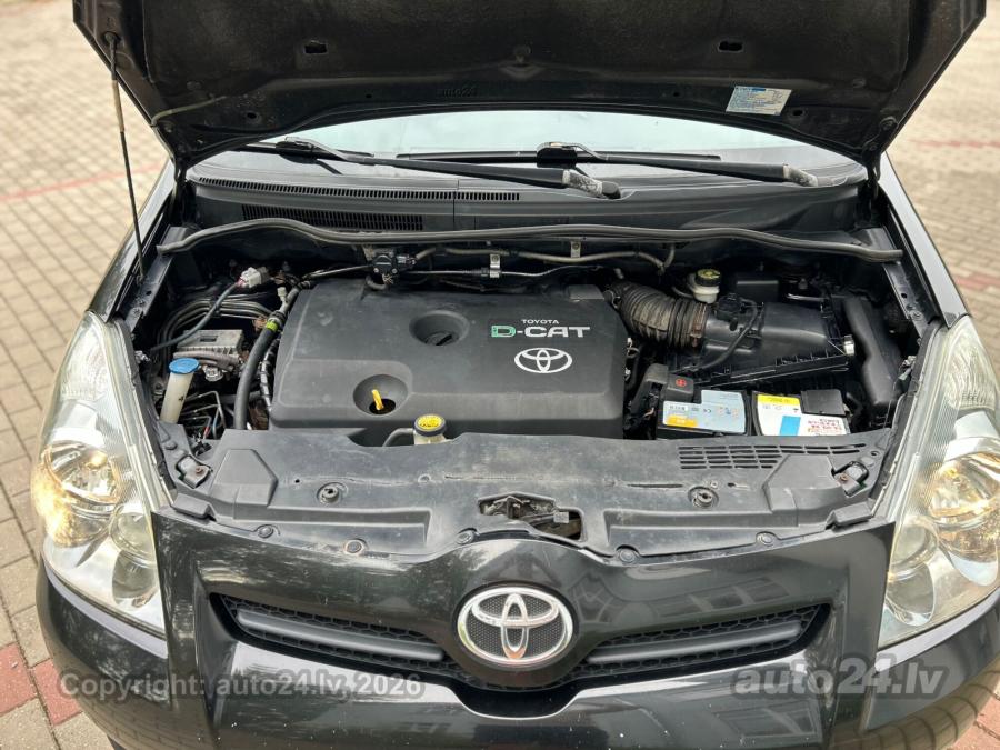 Melns Toyota Corolla Verso 2008 Valga, ar dzinēja tilpumu 2.20 L un nobraukumu 330 tūkst. km par 1300 €, foto 14 vietnē AUTOMOTO.COM.LV