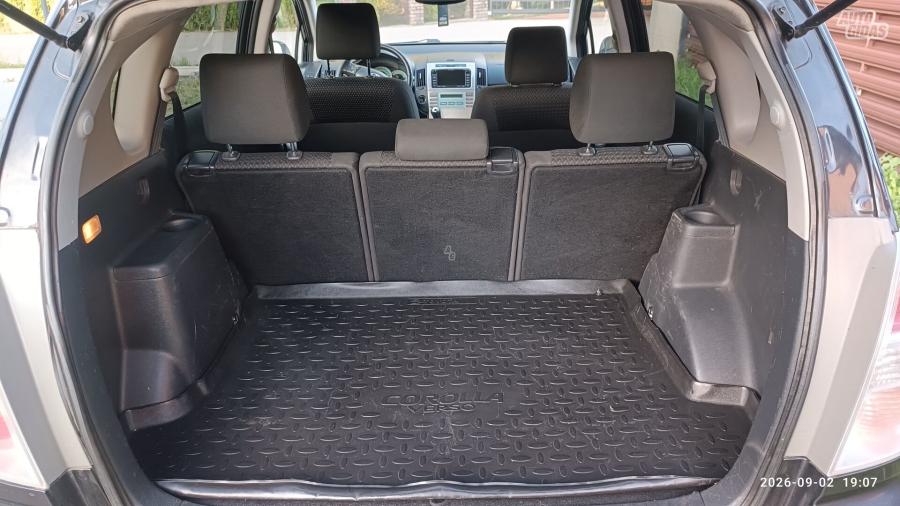 Melns Toyota Corolla Verso 2008 Kauņa, ar dzinēja tilpumu 2.20 L un nobraukumu 228 tūkst. km par 2450 €, foto 8 vietnē AUTOMOTO.COM.LV