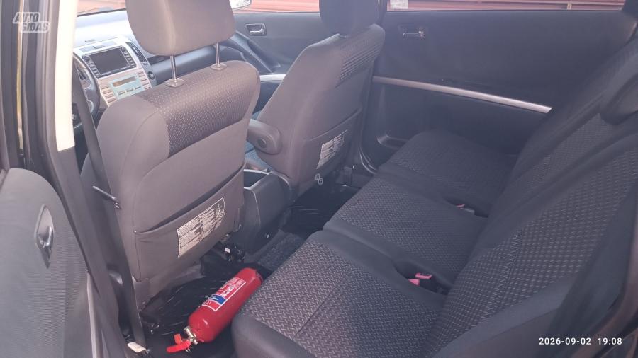 Melns Toyota Corolla Verso 2008 Kauņa, ar dzinēja tilpumu 2.20 L un nobraukumu 228 tūkst. km par 2450 €, foto 9 vietnē AUTOMOTO.COM.LV