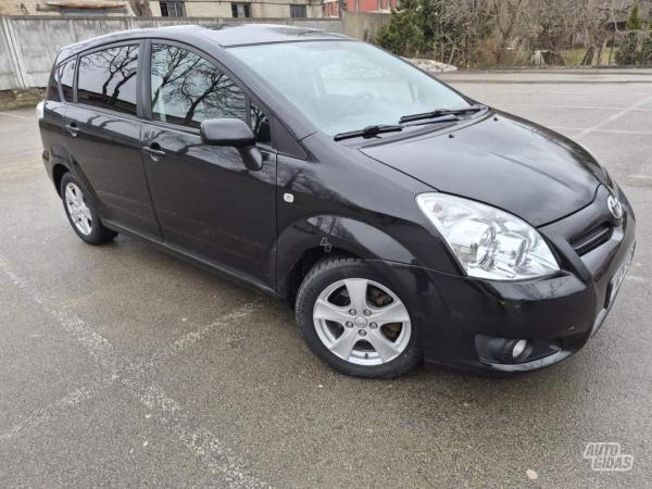 Black Toyota Corolla Verso 2009 in Plunge, with an engine capacity of 2.20 L and mileage of 261 thousand km for 4000 €, photo 6 on AUTOMOTO.COM.LV