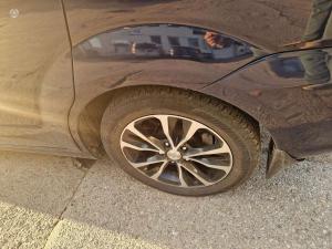 Zils Toyota Corolla Verso 2005 Viļņa, ar dzinēja tilpumu 1.80 L un nobraukumu 365 tūkst. km par 2950 €, foto 6 vietnē AUTOMOTO.COM.LV