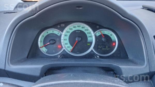 Zils Toyota Corolla Verso 2006 Preiļi, ar dzinēja tilpumu 2.20 L un nobraukumu 400 tūkst. km par 1350 €, foto 7 vietnē AUTOMOTO.COM.LV