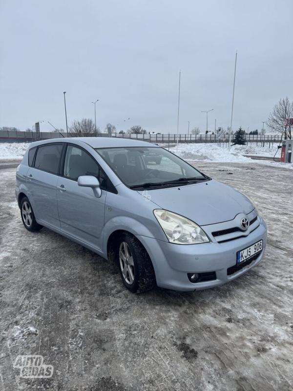 Zils Toyota Corolla Verso 2007 Klaipėda, ar dzinēja tilpumu 2.20 L un nobraukumu 332 tūkst. km par 1500 €, foto 2 vietnē AUTOMOTO.COM.LV