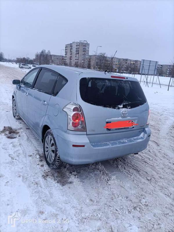Zils Toyota Corolla Verso 2009 Mažeikiai, ar dzinēja tilpumu 2.20 L un nobraukumu 213 tūkst. km par 3900 €, foto 2 vietnē AUTOMOTO.COM.LV
