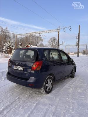 Zils Toyota Corolla Verso 2002 Viļņa, ar dzinēja tilpumu 2.00 L un nobraukumu 330 tūkst. km par 1250 €, foto 8 vietnē AUTOMOTO.COM.LV