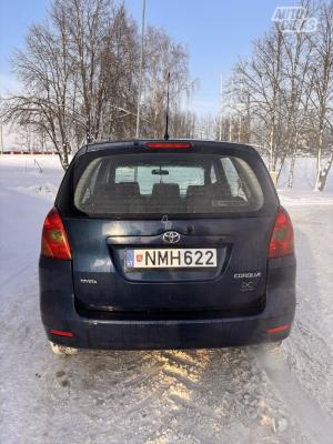 Zils Toyota Corolla Verso 2002 Viļņa, ar dzinēja tilpumu 2.00 L un nobraukumu 330 tūkst. km par 1250 €, foto 10 vietnē AUTOMOTO.COM.LV