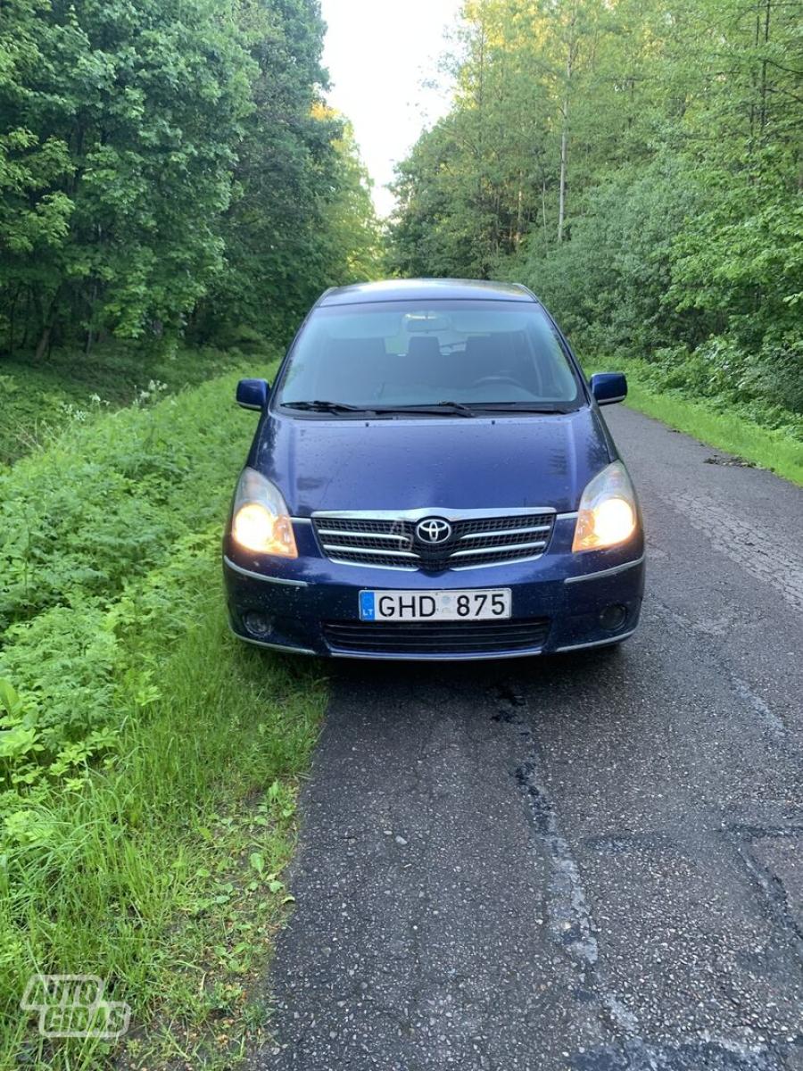 Zils Toyota Corolla Verso 2002 Kaišiadorys, ar dzinēja tilpumu 2.00 L un nobraukumu 257 tūkst. km par 899 €, foto 4 vietnē AUTOMOTO.COM.LV