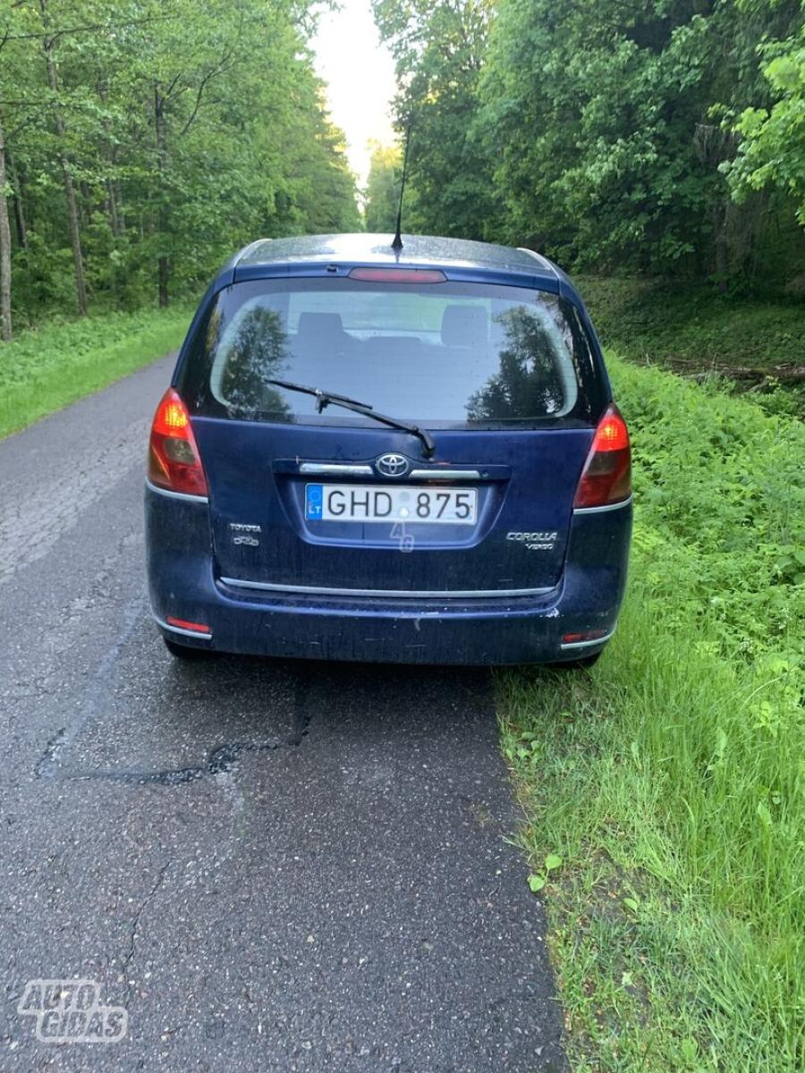 Zils Toyota Corolla Verso 2002 Kaišiadorys, ar dzinēja tilpumu 2.00 L un nobraukumu 257 tūkst. km par 899 €, foto 5 vietnē AUTOMOTO.COM.LV