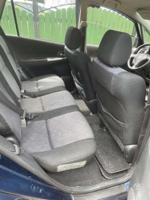 Zils Toyota Corolla Verso 2002 Viļņa, ar dzinēja tilpumu 2.00 L un nobraukumu 187 tūkst. km par 950 €, foto 9 vietnē AUTOMOTO.COM.LV