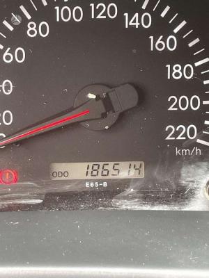 Zils Toyota Corolla Verso 2002 Viļņa, ar dzinēja tilpumu 2.00 L un nobraukumu 187 tūkst. km par 950 €, foto 13 vietnē AUTOMOTO.COM.LV