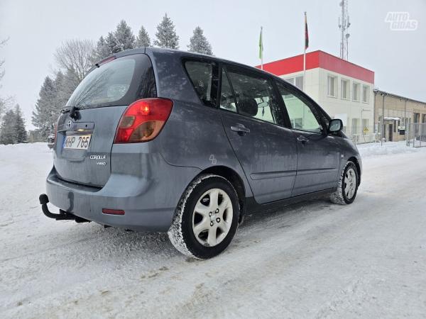 Blue Toyota Corolla Verso 2003 in Radviliskis, with an engine capacity of 2.00 L and mileage of 398 thousand km for 1290 €, photo 7 on AUTOMOTO.COM.LV